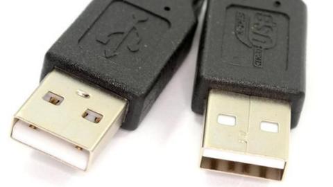 Reversible USB cable design finished - BBC News