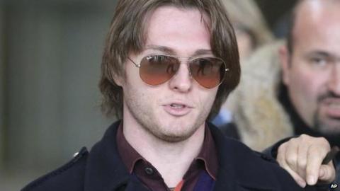 Kercher murder: Sollecito found near Austria border - BBC News