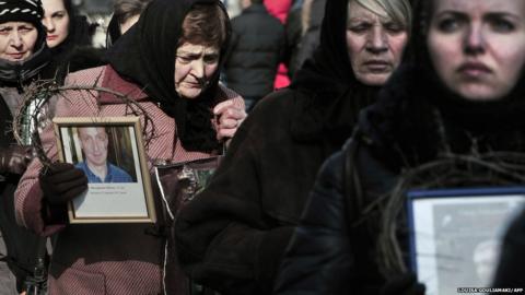 Day in pictures: 26 February 2014 - BBC News