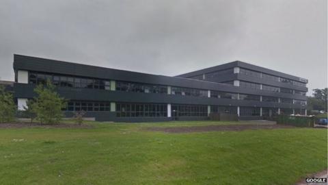 Sex offender expelled from Dundee and Angus College - BBC News