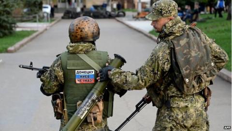 Ukraine crisis: Kiev calls Easter truce in east - BBC News