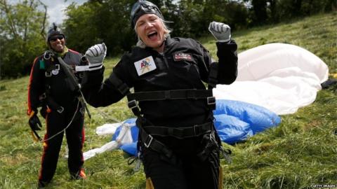 In Pictures: Remembering D-Day - BBC News