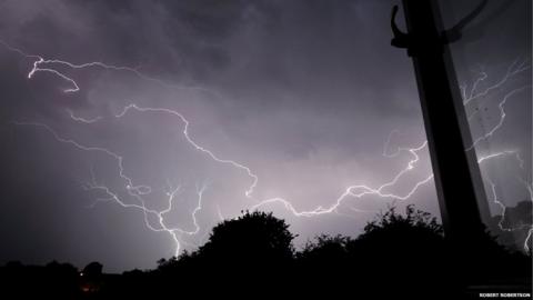 In pictures: Lightning storms across East Anglia - BBC News
