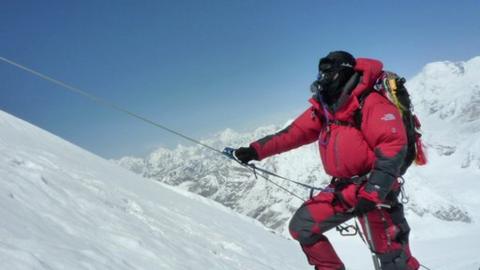 The Chinese tycoon with a love of animals and adventure - BBC News