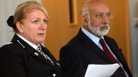 Five terror arrests follow police raids in Cardiff and Barry - BBC News