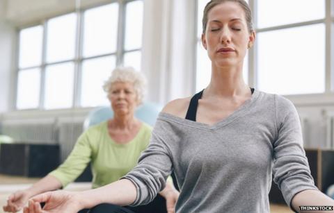 Managing pain with the power of the mind - BBC News