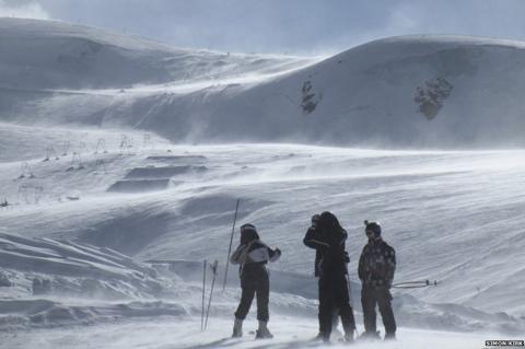 Your pictures: Cold weather - BBC News