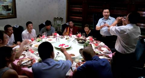 China's super-rich communist Buddhists - BBC News