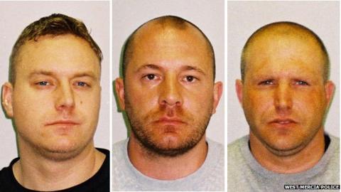 Wolverhampton armed robbery gang jailed - BBC News