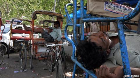 In Pictures: Strange places people fall asleep - BBC News