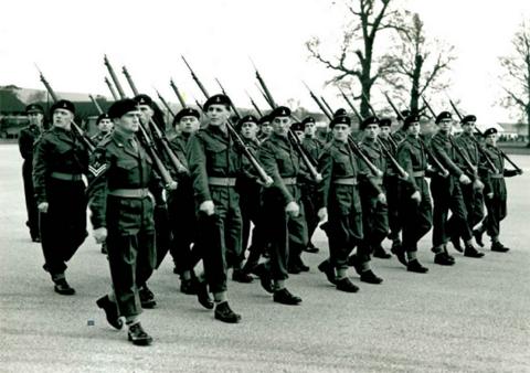 The last man to do National Service - BBC News