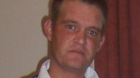 Warren Free murder trial: Teenagers cleared of killing - BBC News