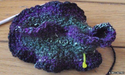 Knitting reinvented: Mathematics, feminism and metal - BBC News