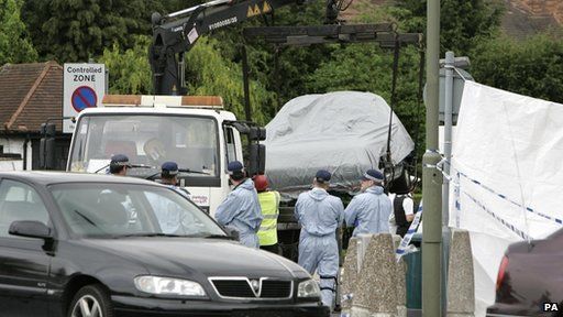 Azelle Rodney death: Met marksman loses High Court challenge - BBC News