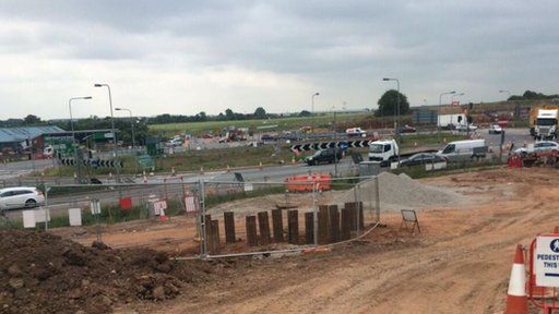 Coventry Tollbar End roadworks: Plea for driver patience - BBC News