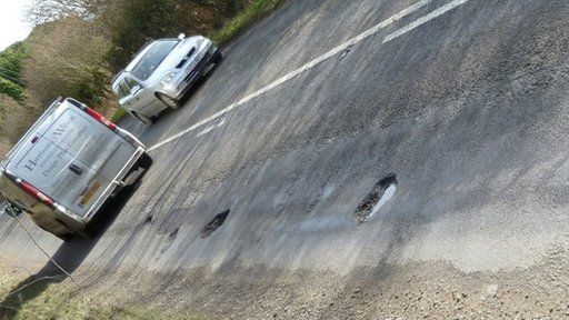 Potential potholes detected by smart scanner - BBC News