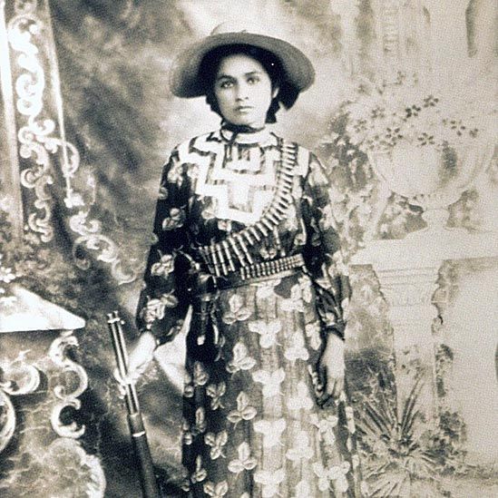 En fotos: la mirada femenina de la Revolución Mexicana - BBC News Mundo