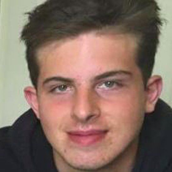 'Unexplained' death of man found in former Sheffield hotel - BBC News