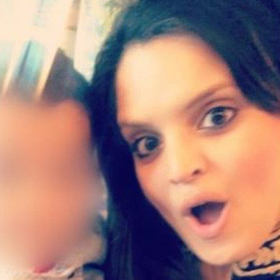 Police name woman who died in Arthur's Seat fall in Edinburgh - BBC News