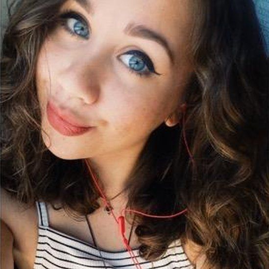 Celebrity plea helps locked-in Brighton University student - BBC News