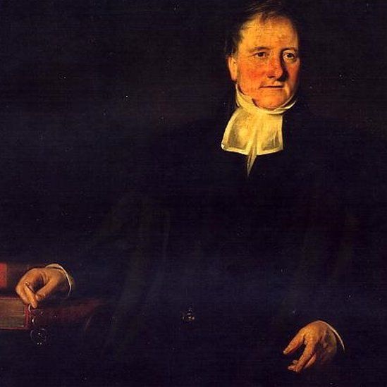 Local banking 'alive' in Scotland after Airdrie closure - BBC News