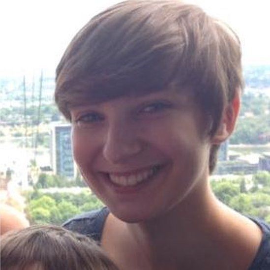 Saudis 'helped citizen in Oregon hit-and-run case flee US' - BBC News