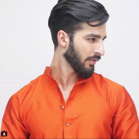 सुष्मिता सेन के साथ दिख रहा ये शख्स कौन है? - BBC News हिंदी