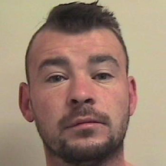 On-the-run prisoner Sean Gallacher returned to jail - BBC News