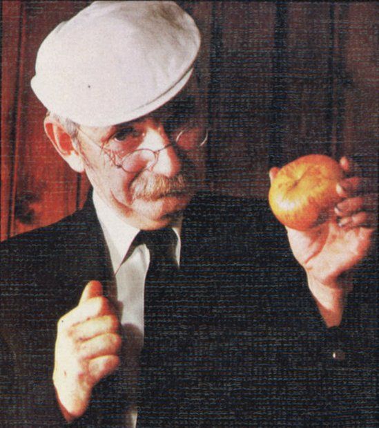 Ateb y Galw: Ywain Myfyr - BBC Cymru Fyw