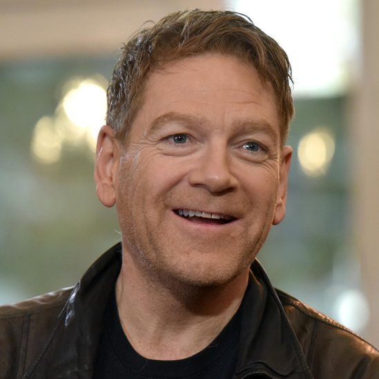 Sir Kenneth Branagh 'humbled' by freedom of Belfast award - BBC News