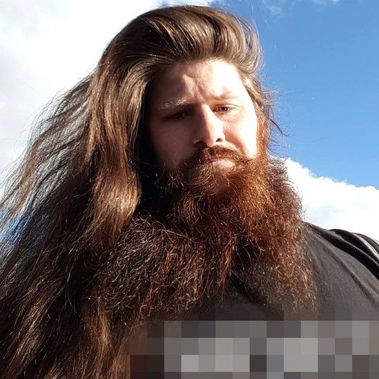 Police search for 'high-risk' missing man - BBC News