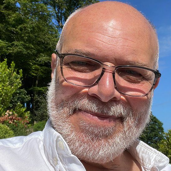 Llyfrau Asterix, 'yr hen fyd' a'r Gymraeg - BBC Cymru Fyw