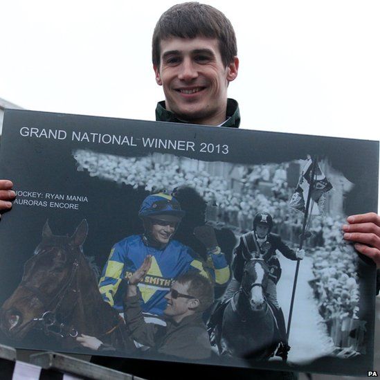 Grand National winner Ryan Mania lauded in Galashiels - BBC News