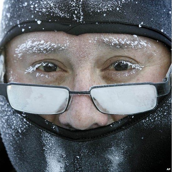 In pictures: US big freeze spreads - BBC News