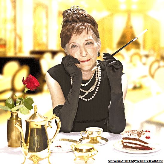 In pictures: German pensioners pose for movie calendar - BBC News