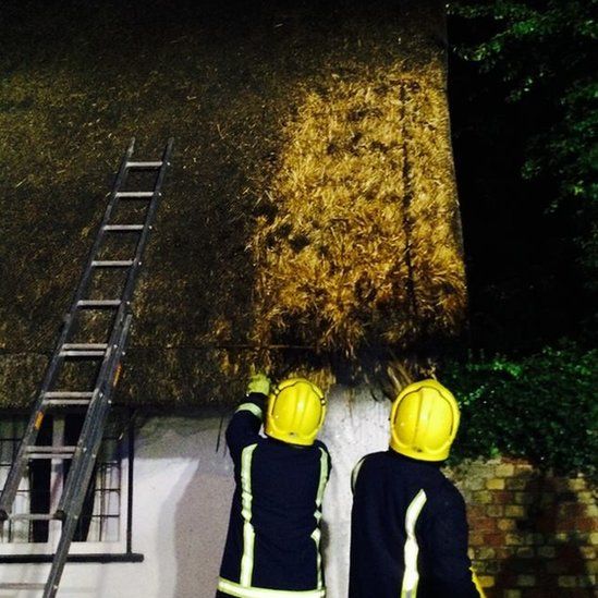 Cambridgeshire thatched roof arson warning after five fires - BBC News