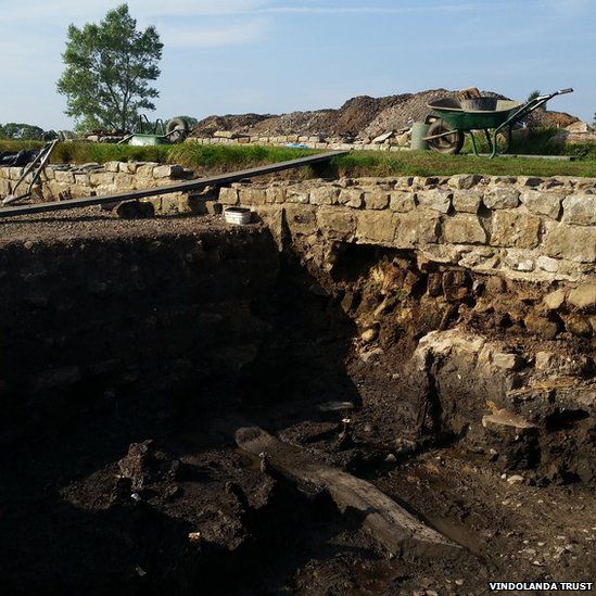 Hadrian's Wall dig unearths Roman stylus wax tablet - BBC News