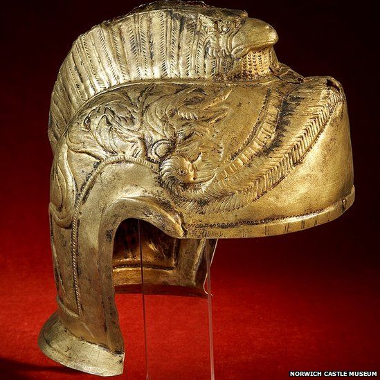 Wallsend's Segedunum museum hosts exhibition of Roman artefacts - BBC News