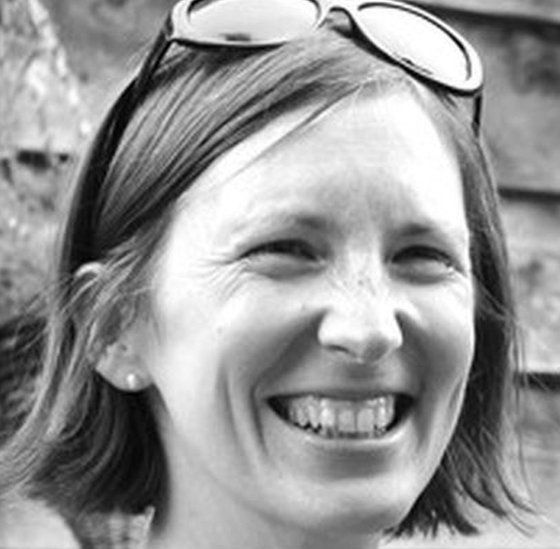 Bristol artist Pippa Grace collects stories of motherhood - BBC News