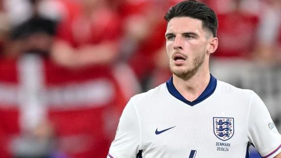 Arsenal news: Declan Rice on midfield roles for club and England - BBC ...