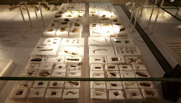 Staffordshire Hoard: 'Anglo-Saxons made gold appear more golden' - BBC News