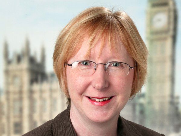 Concerns raised over hotels housing asylum seekers - BBC News