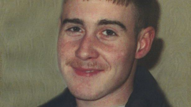 Damien Duffy: Family appeal for information on murder - BBC News