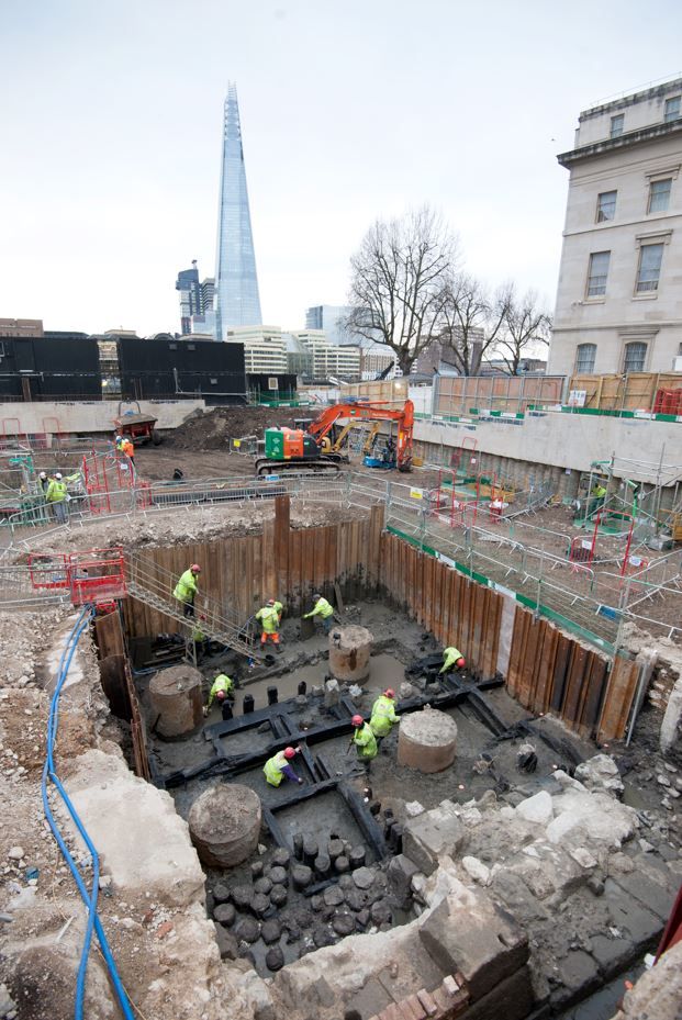 City of London Roman wall recognised as national monument - BBC News