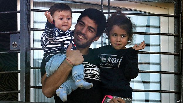 El otro lado de Luis Suárez - BBC News Mundo