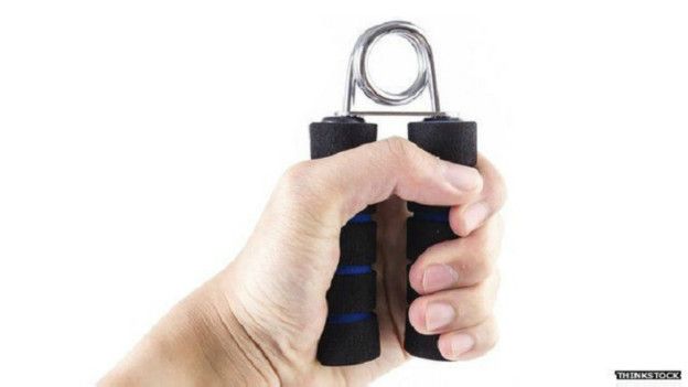 Genggaman tangan menyimpan rahasia kesehatan kita? - BBC News Indonesia