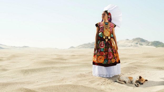 El increíble color de las comunidades indígenas de Oaxaca - BBC News Mundo