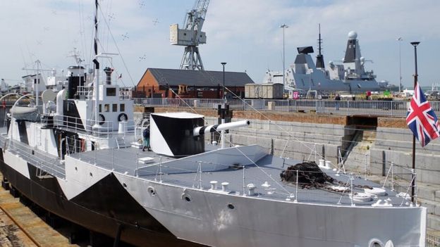 Belfast built: A tale of two ships - BBC News