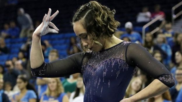 Katelyn Ohashi: My 'crazy' week as the 'perfect 10' gymnast - BBC News