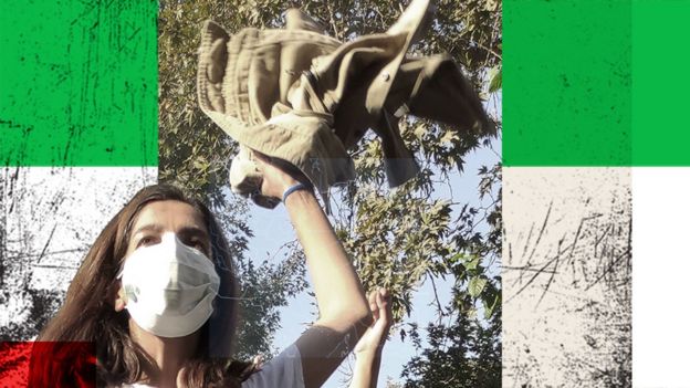 Iran protests: Police fire on Mahsa Amini mourners - witnesses - BBC News